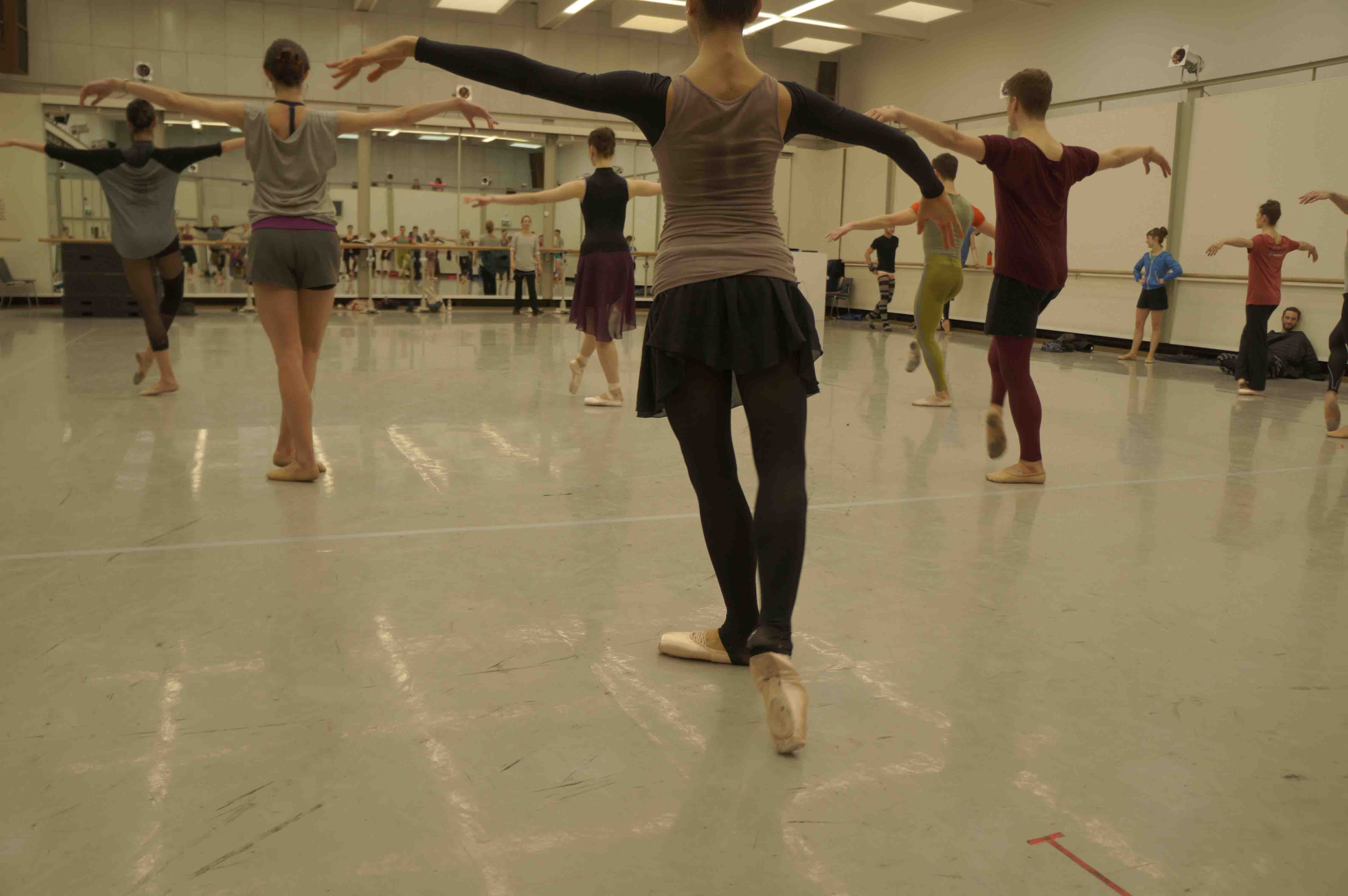 A Mature Dancer | Globe Dancer