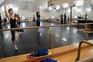 The Bolshoi Ballet | Globe Dancer